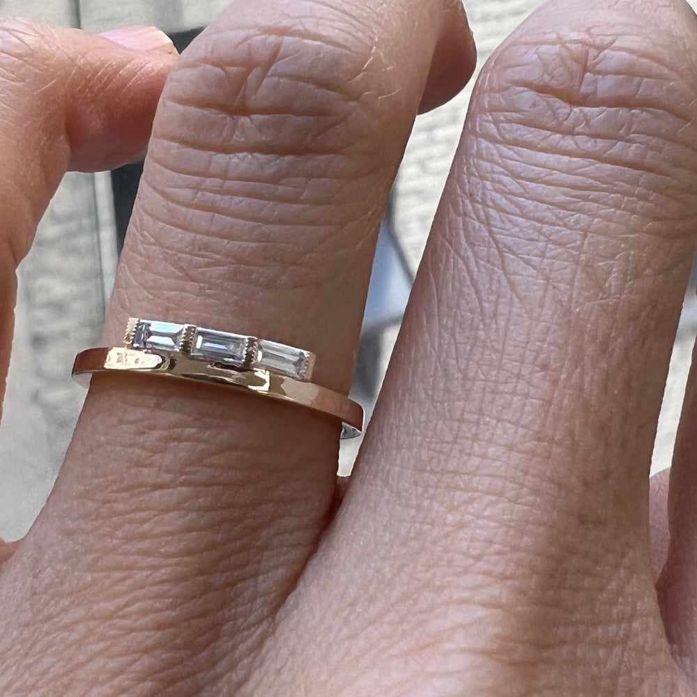 Baguette Float Ring